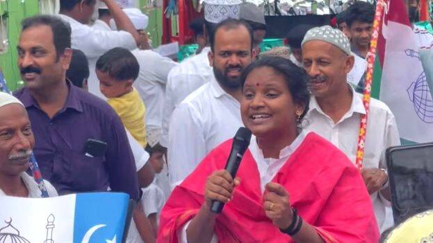 നബിദിനറാലിയിൽ പാട്ടുപാടി രമ്യാ ഹരിദാസ് എം.പി - KERALA - GENERAL ...