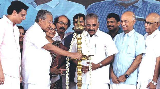 അഴിമതിക്കാരെ നിയമത്തിന് മുന്നിലെത്തിക്കും: മുഖ്യമന്ത്രി - KERALA ...