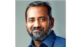 ആഘോഷമായി മന്ത്രിയുടെ പൂപ്പാടത്തെ വിളവെടുപ്പ് - KERALA - GENERAL ...