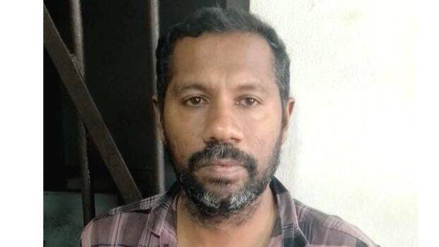 ക്ഷേത്ര സ്വർണാഭരണങ്ങൾ മോഷ്ടിച്ച സെക്രട്ടറി പിടിയിൽ - LOCAL - KOLLAM ...