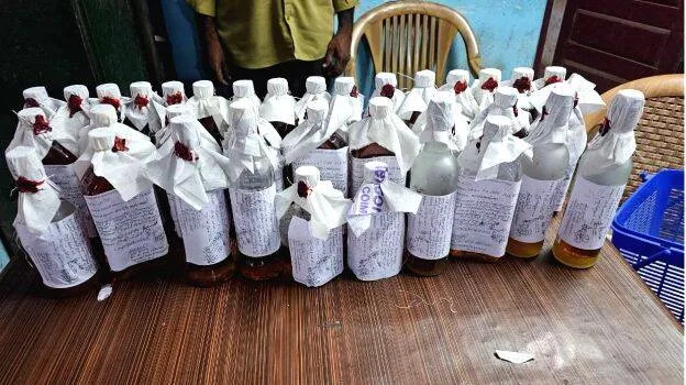 13 ലിറ്ററിലധികം വിദേശമദ്യവുമായി ഒരാൾ പിടിയിൽ - CASE DIARY - KERALA ...