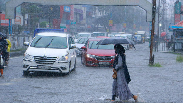 Heavy Rains Likely To Lash State Today Yellow Alert In Three Districts