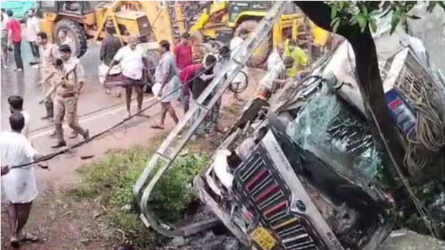 Out-of-control lorry overturned on children; deceased identified ...