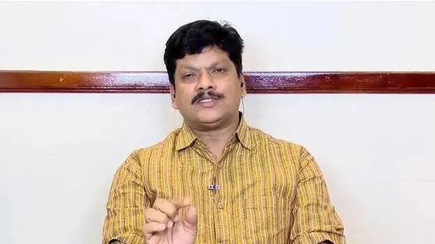 Nijesh Aravind resigns Kozhikode DCC general secretary post - KERALA ...